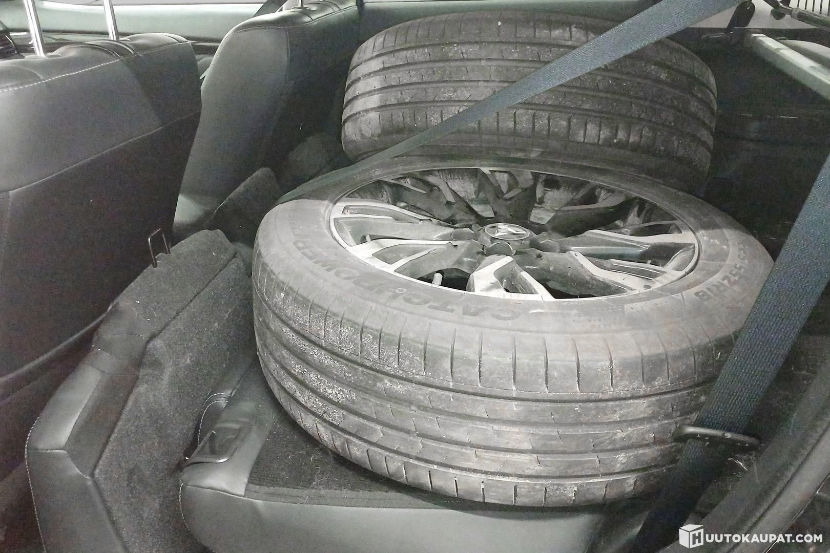 Mitsubishi Outlander blug in hybrid, 2016, Vantaa | Huutokaupat.com