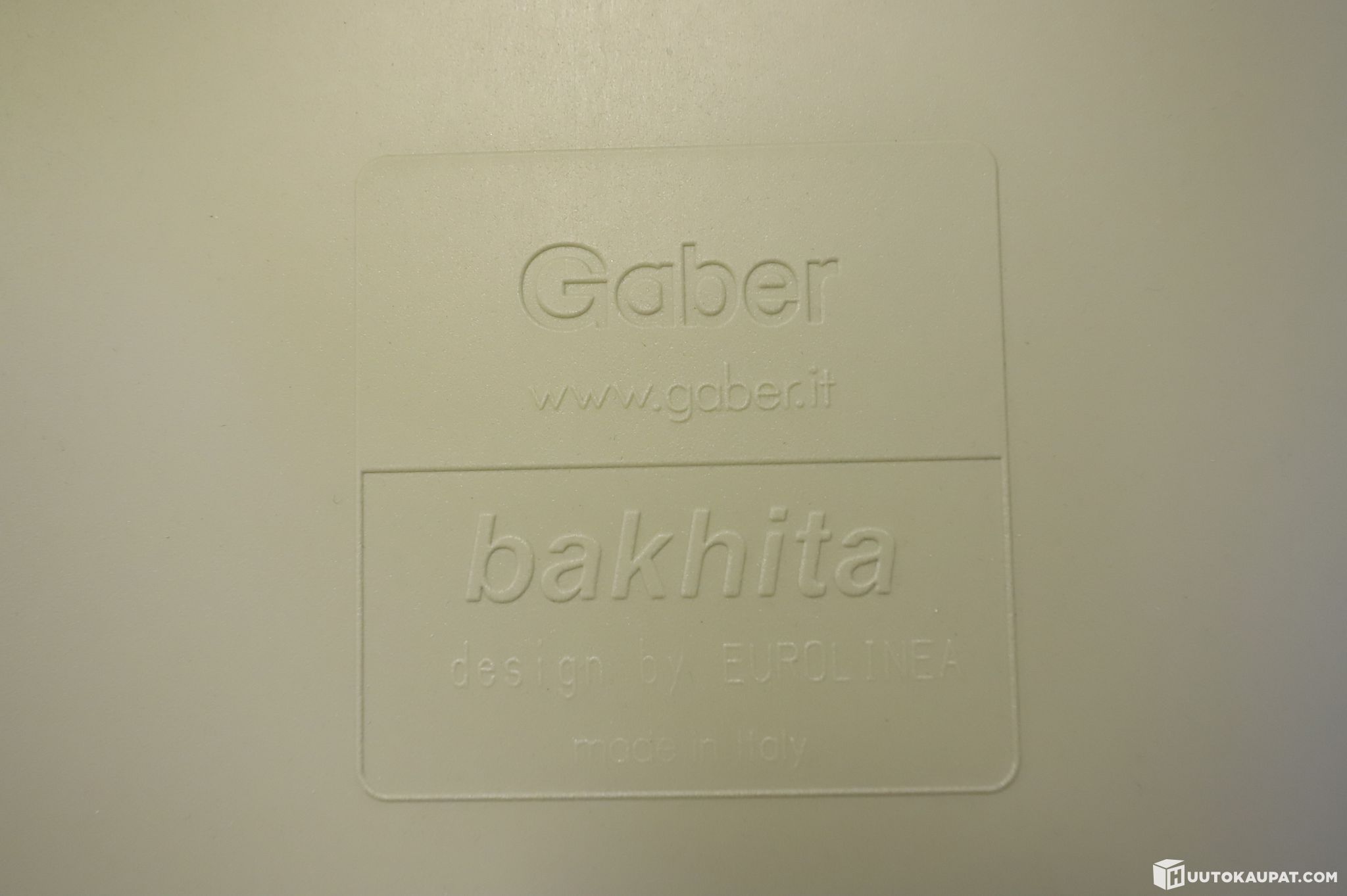Gaber Bakhita-tuolit & Pedrali Ypsilon-pöydät (6+2 kpl) MOH157 ...