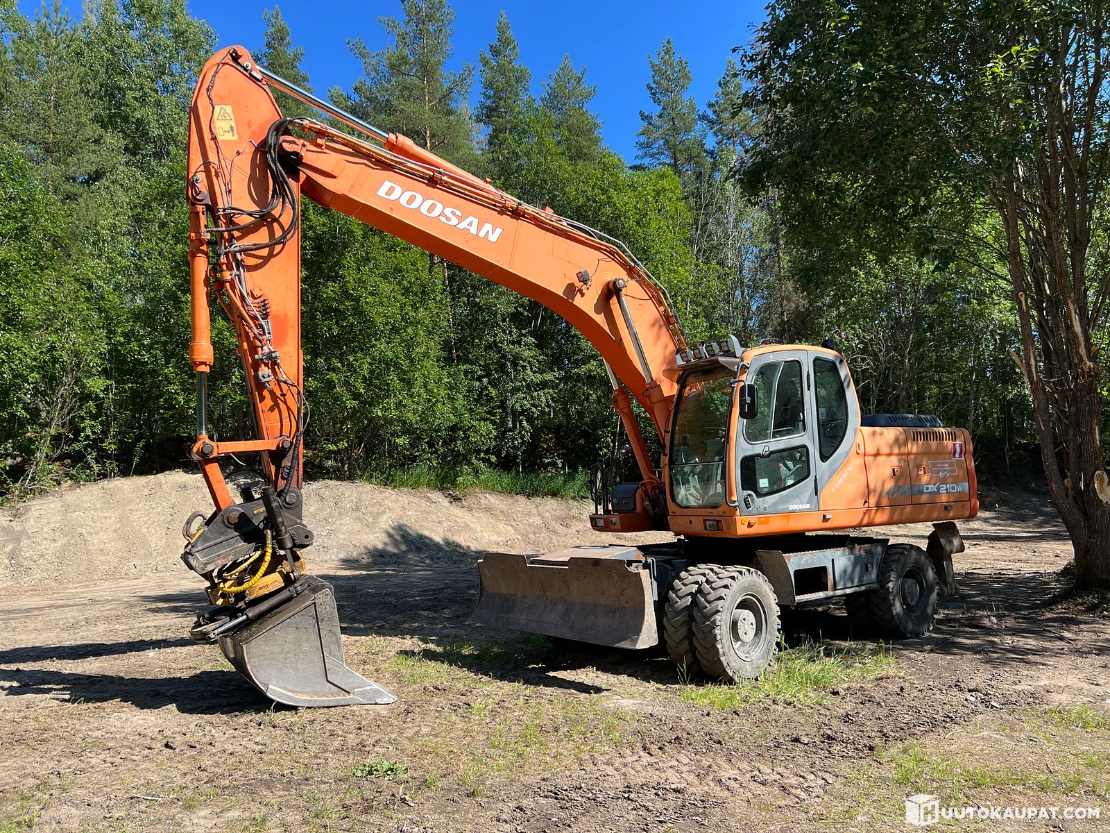 Doosan DX 210W, 2007, Hämeenlinna | Huutokaupat.com