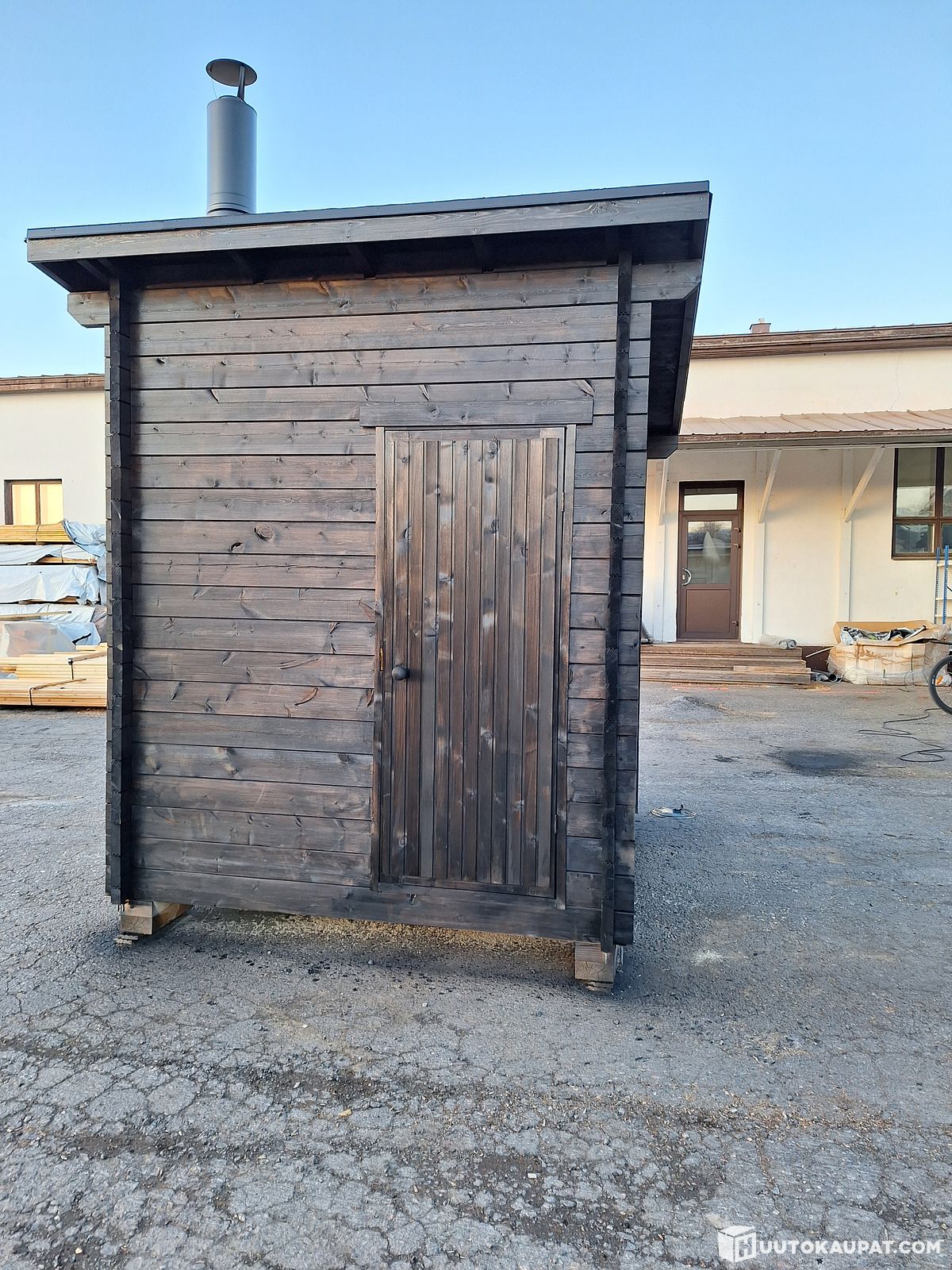 Valmiiksi rakennettu ulkosauna, Kalajoki | Huutokaupat.com