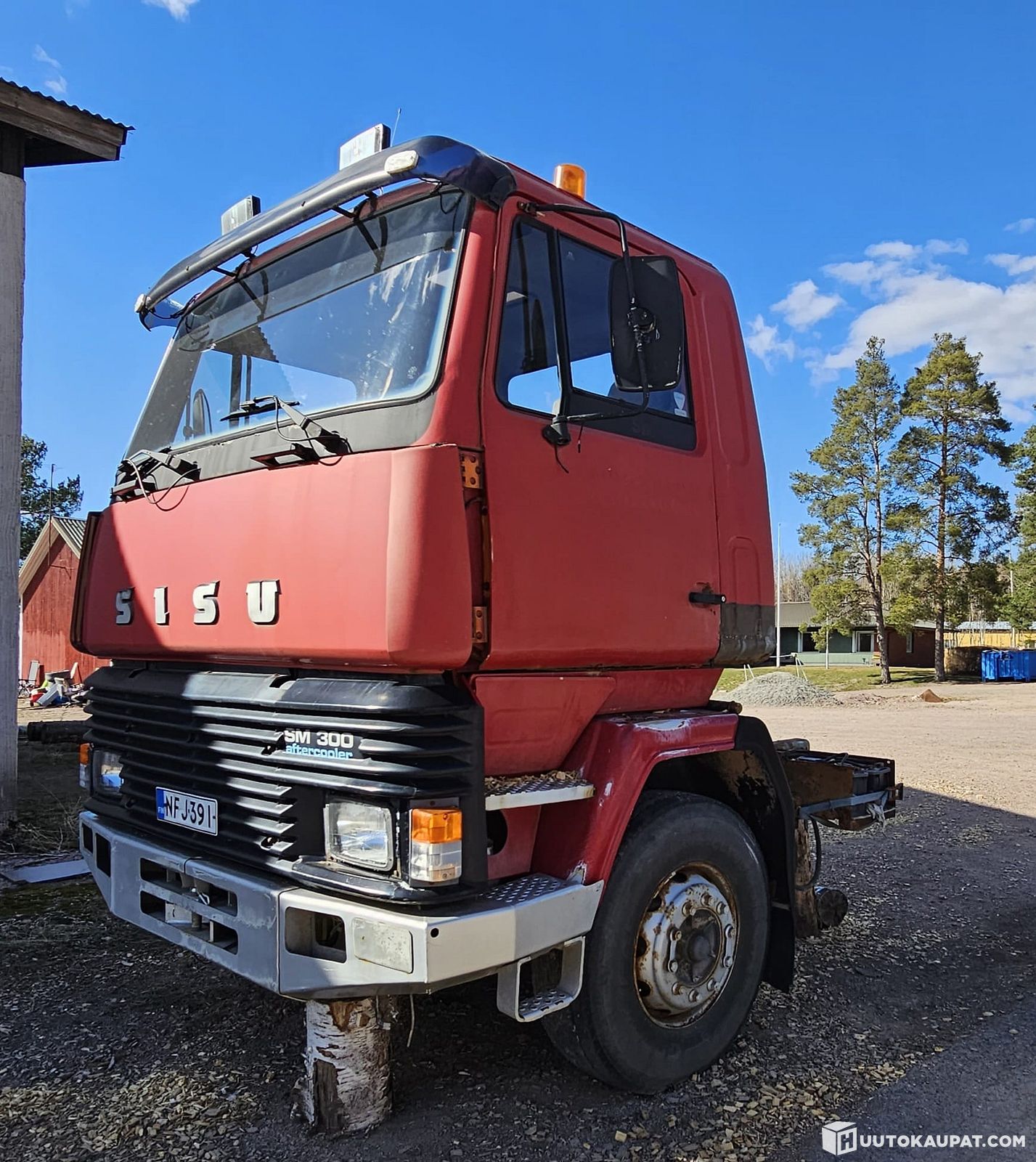 Sisu SM 300 hytti, moottori ja vaihdelaatikko ym, 1989, Eura | Huutokaupat.com