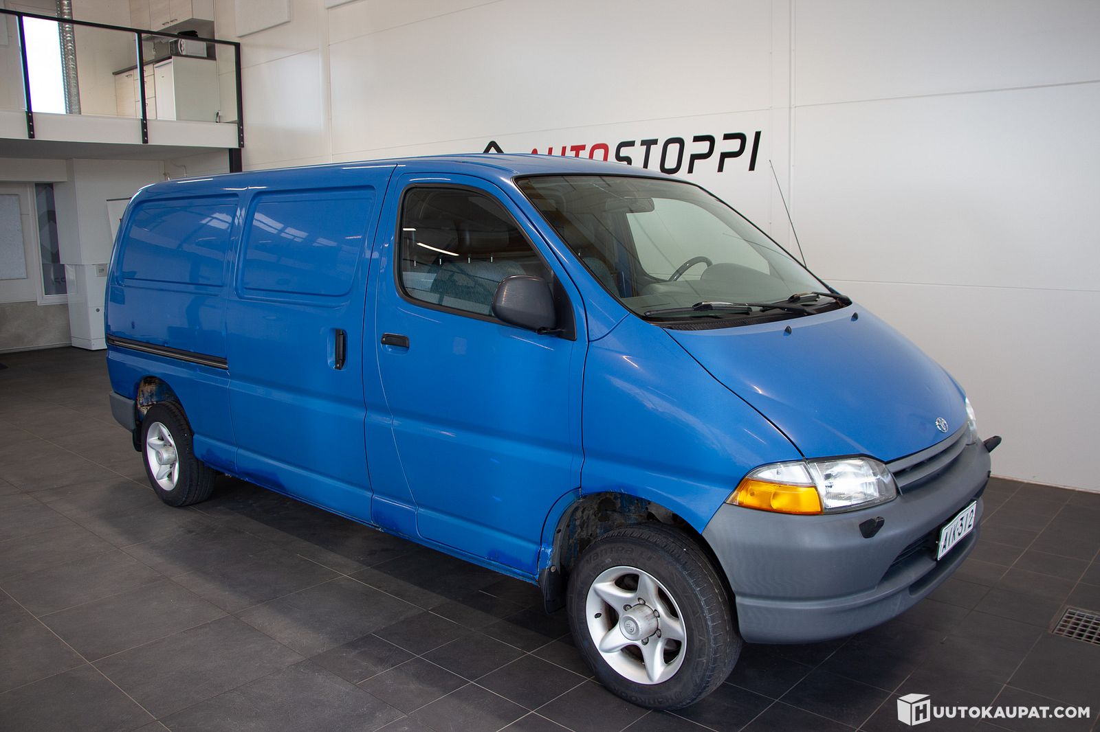 Toyota Hiace, 1997, Nivala | Huutokaupat.com