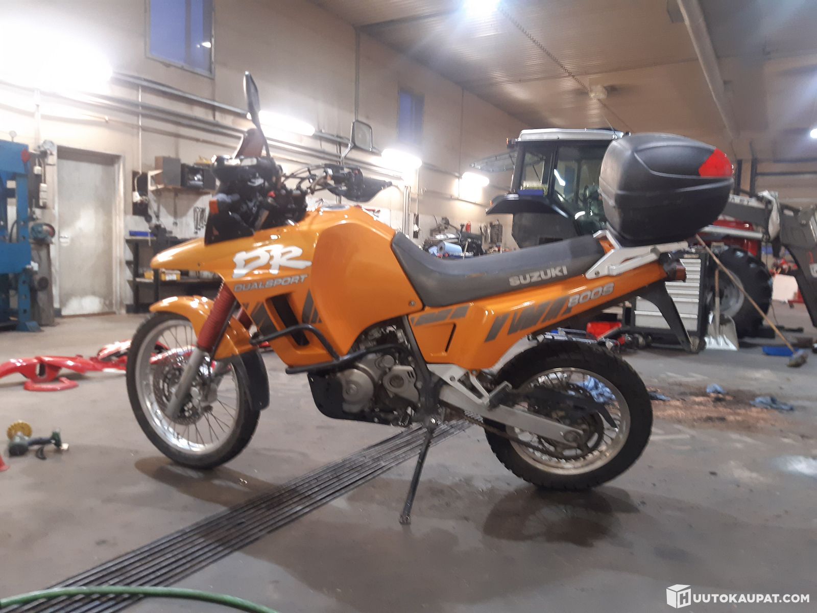 viimmeinen seikkailupyörien kuningas suzuki dr800 vm96, Kauhava ...