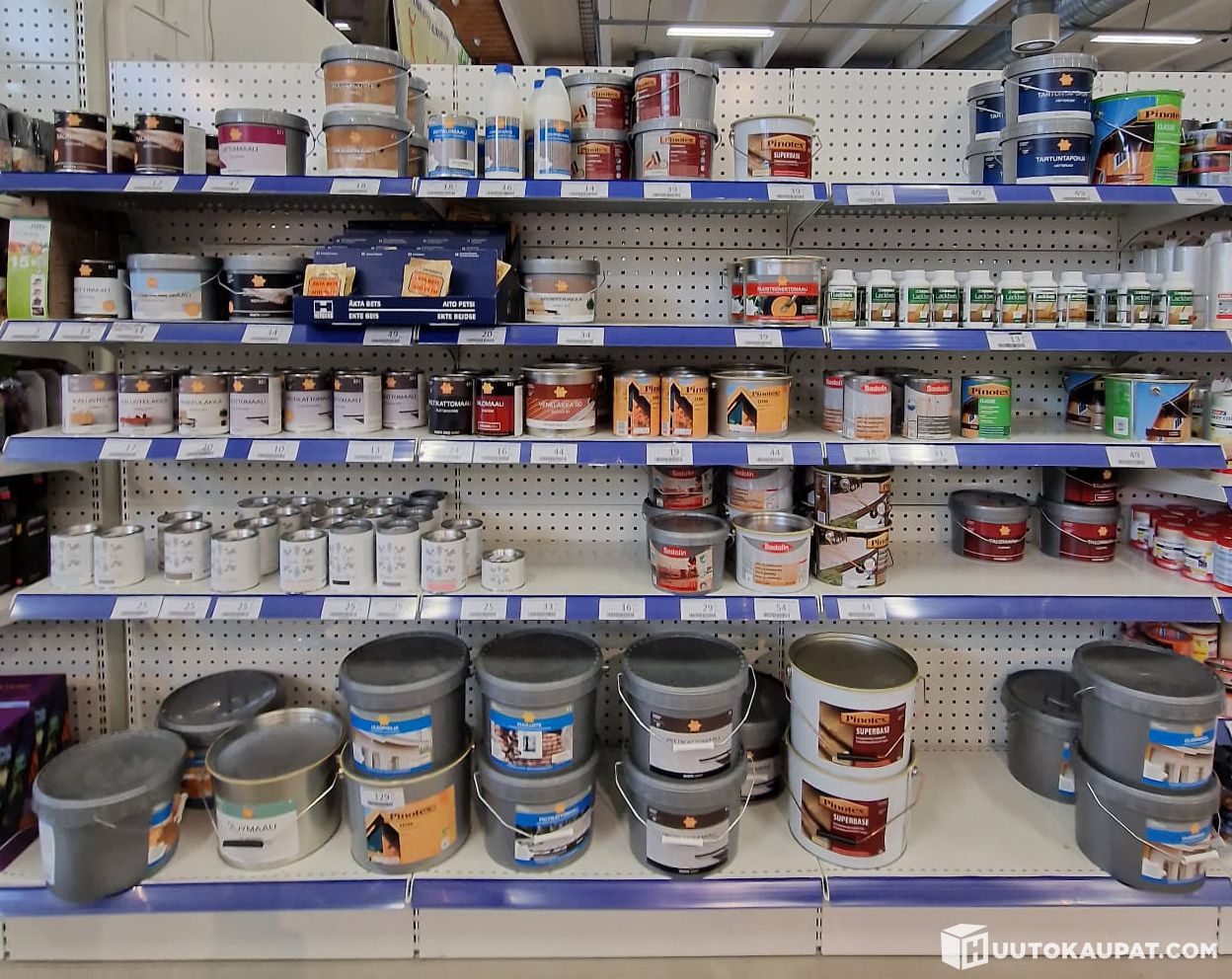 Iso erä maaleja! (Pinotex, Sadolin, Ilves,Herdins, Nordic chic), Porvoo ...