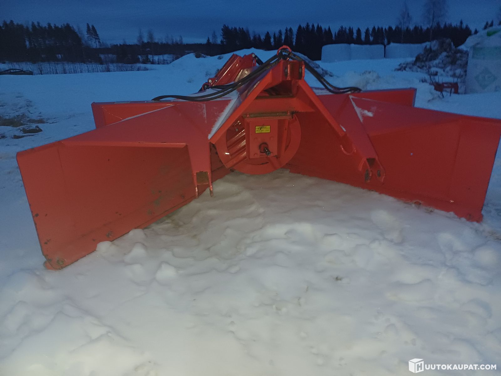 Lumilinko Esko 250H uudenveroinen, Alavus | Huutokaupat.com