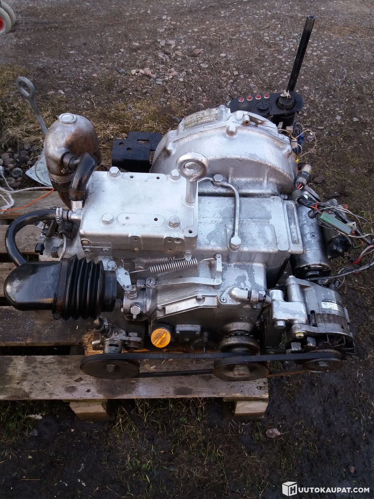 Meridiesel Yanmar YSE 12 "mahuri" täydellisenä, Marttila | Huutokaupat.com