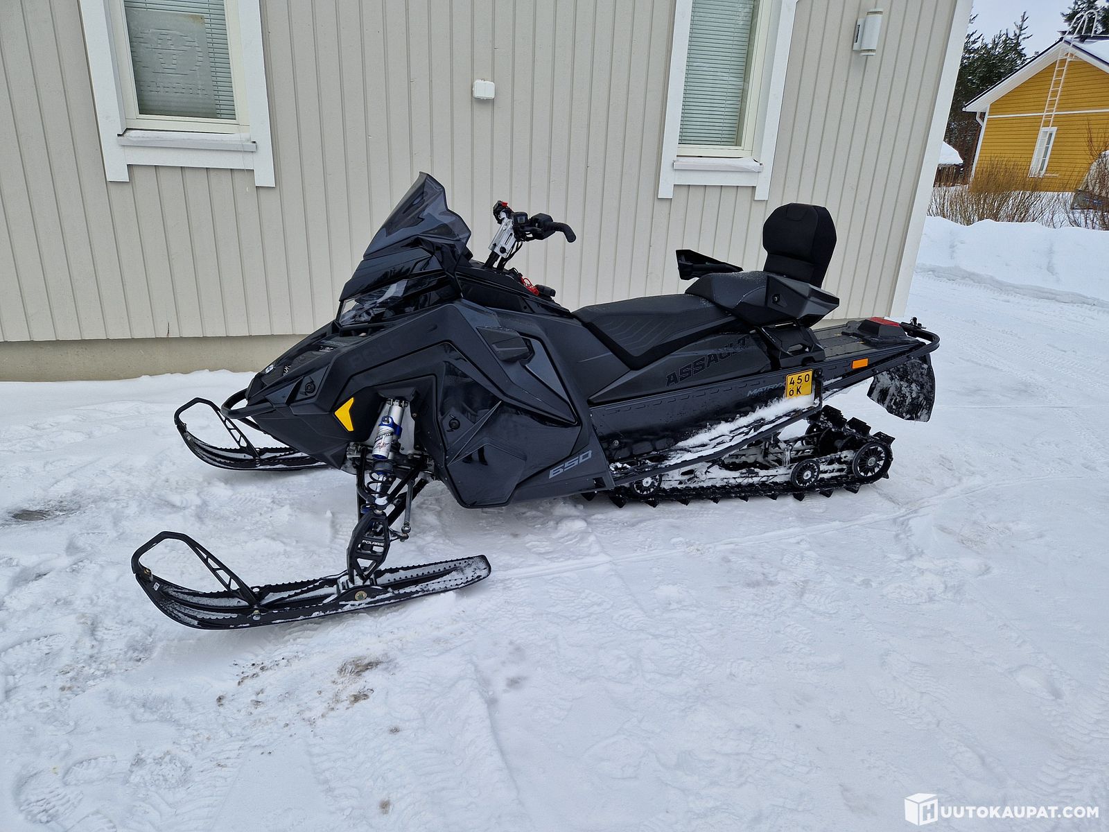 Polaris 650 Switchback Assault Matryx Huippuvarusteilla ! Vm.2021 Vähän ...