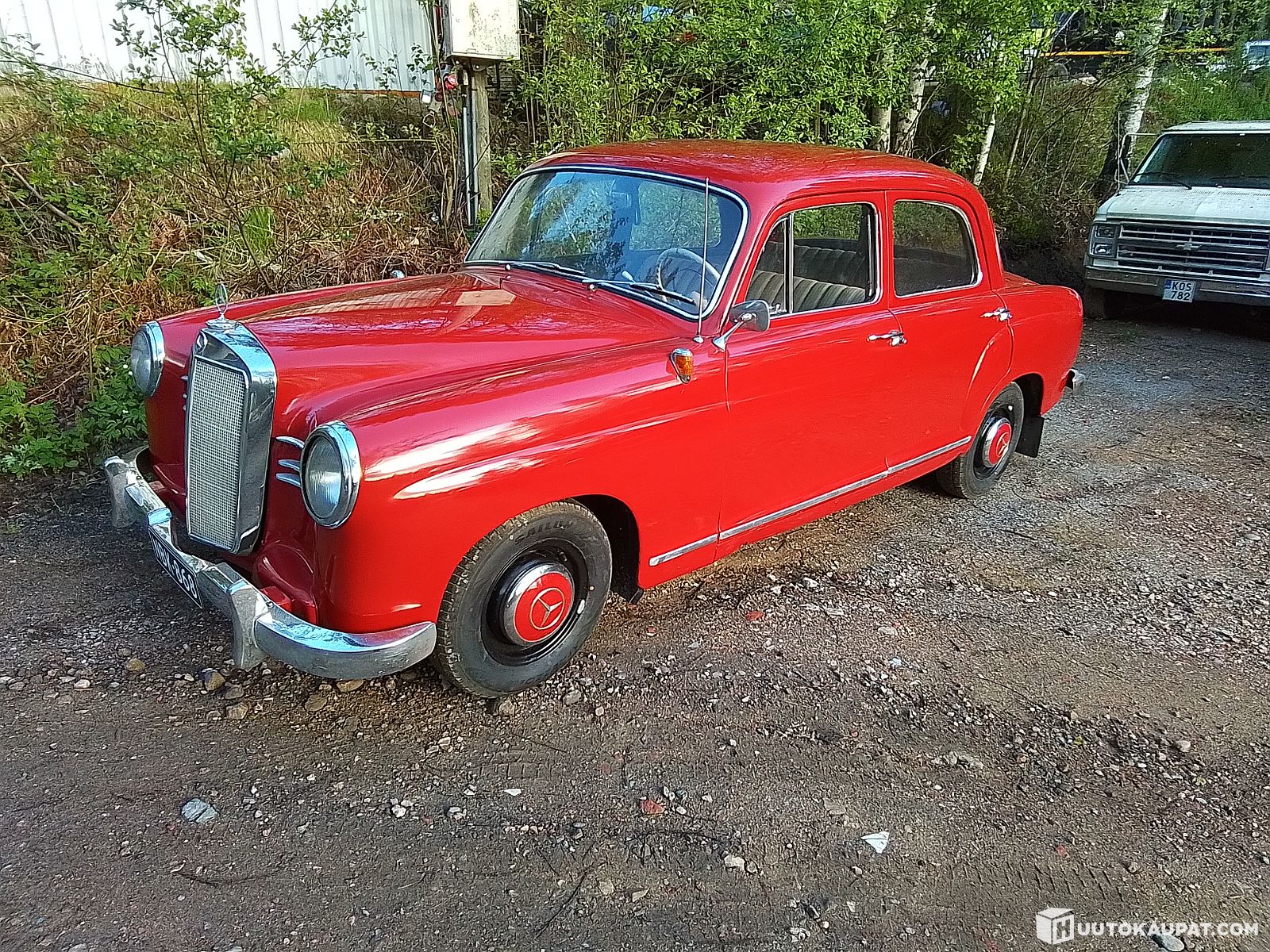 Wunderschne Mercedes 180 D Bild