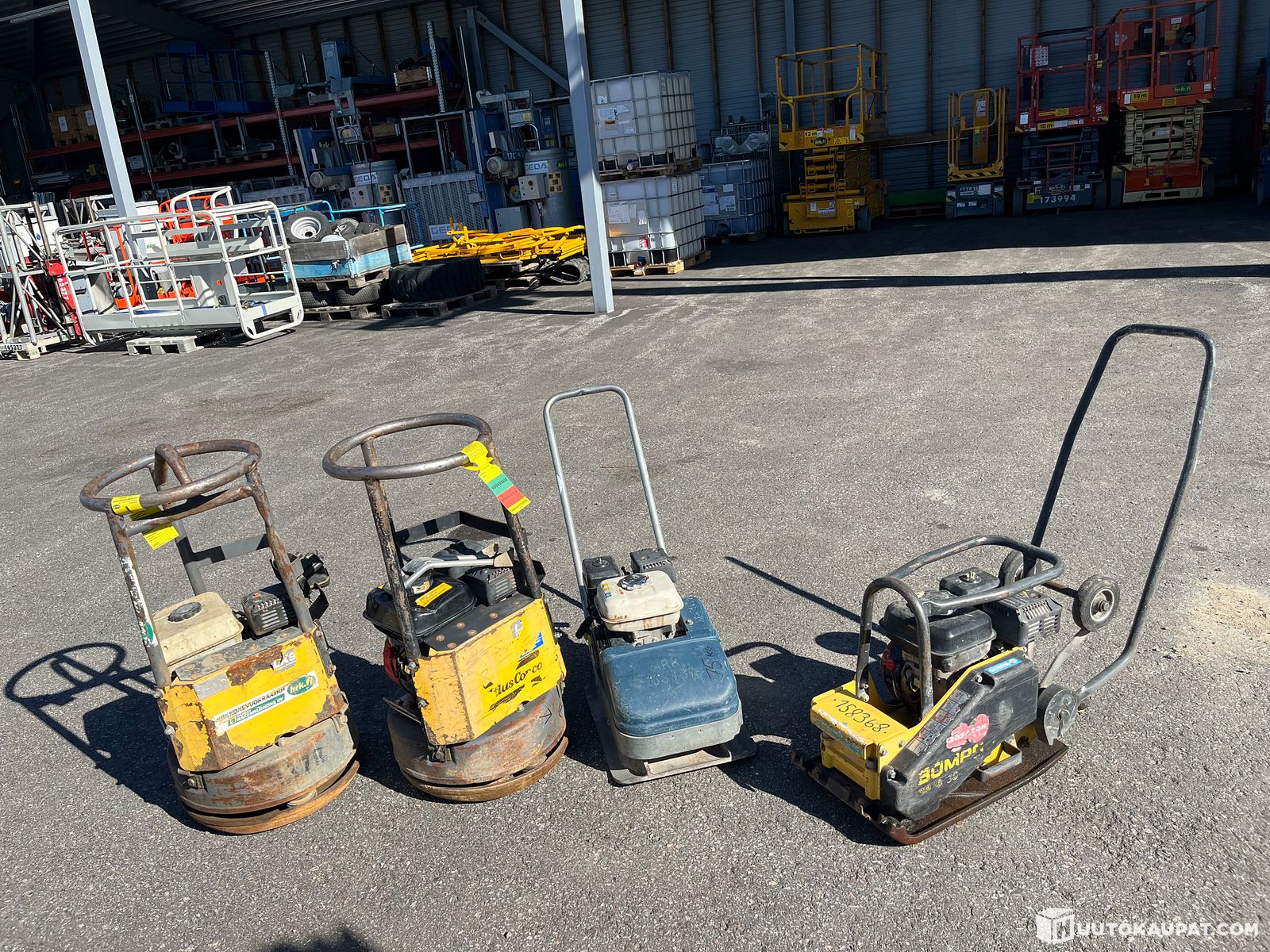 Muu merkki 4.kpl maantiivistäjiä korjattavaksi 2*Atlas Copco LX90H ...