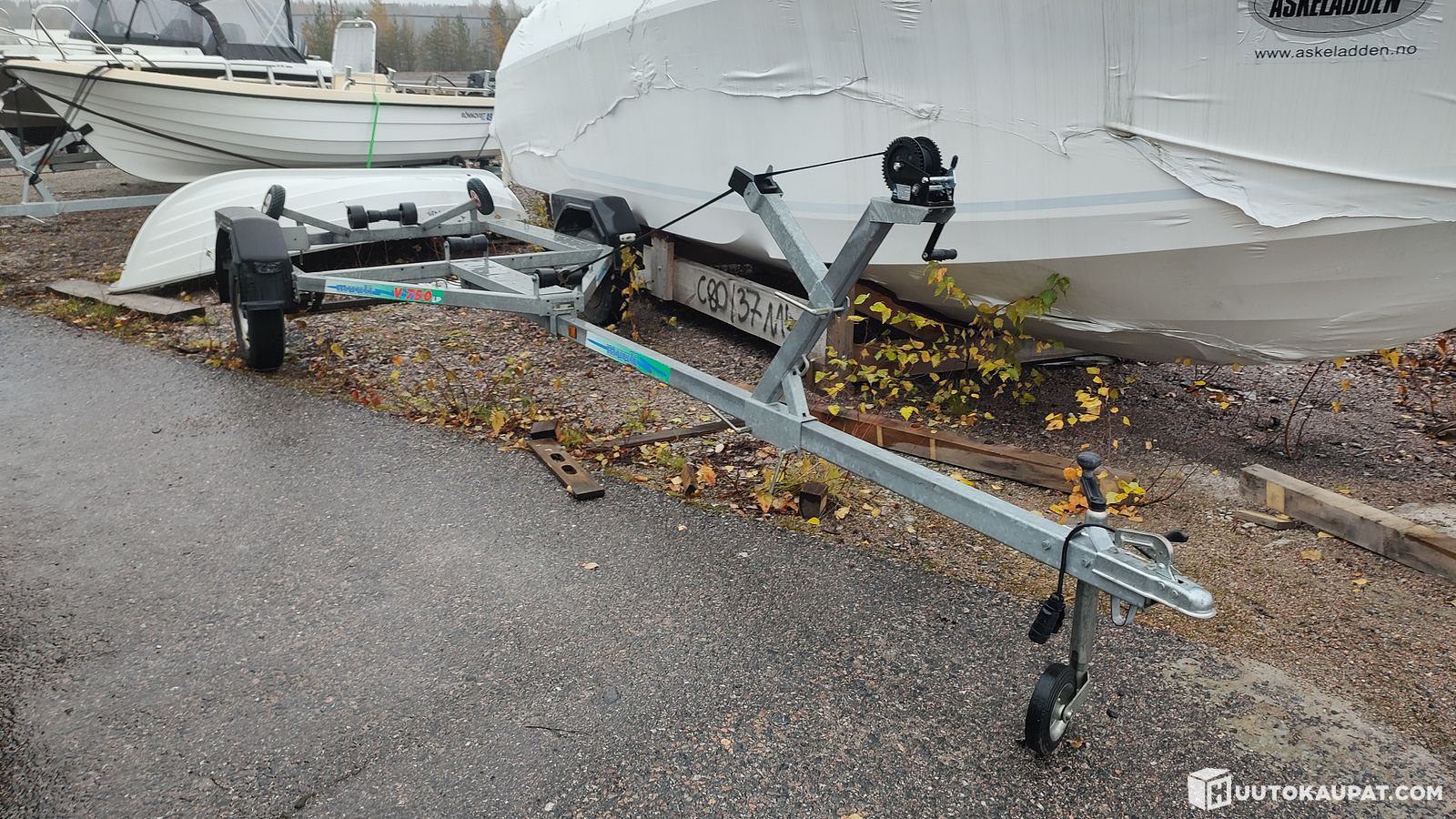 Eniten tarjoavalle Muuli V750LP venetraileri, Porvoo | Huutokaupat.com