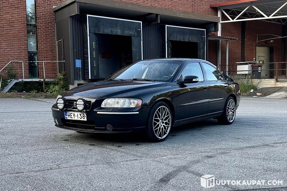 Elegant Volvo S60 T5 2009 Photos