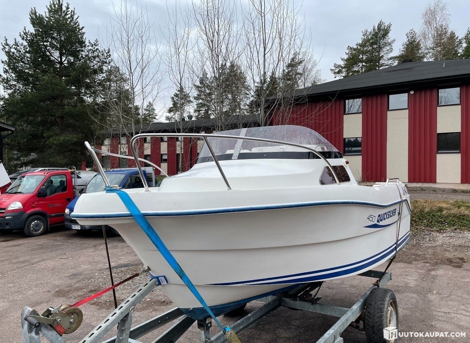 Quicksilver 450 CABIN-40 HP YAMAHA, Porvoo | Huutokaupat.com