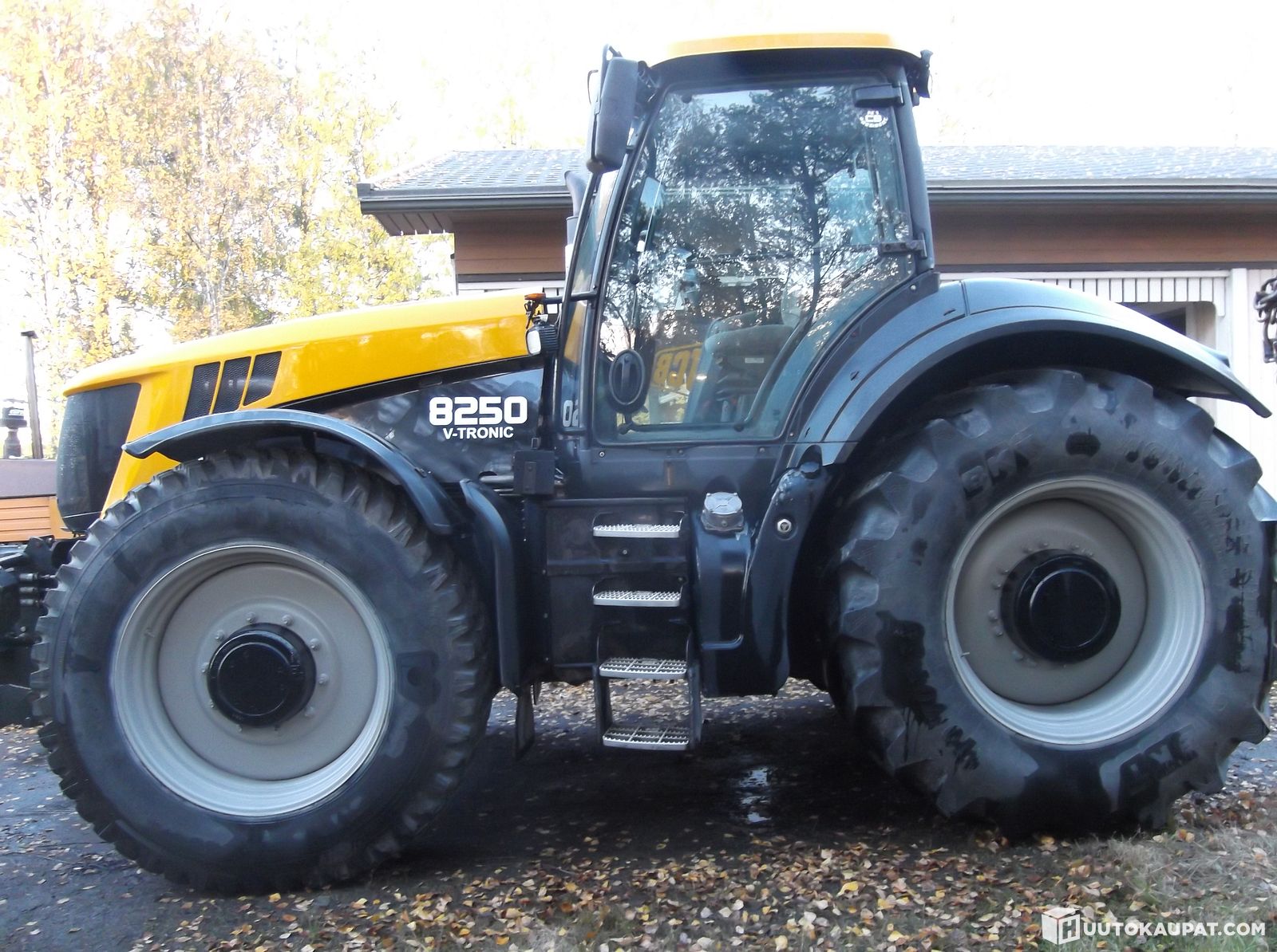 JCB 8250, 2008, Haapajärvi | Huutokaupat.com