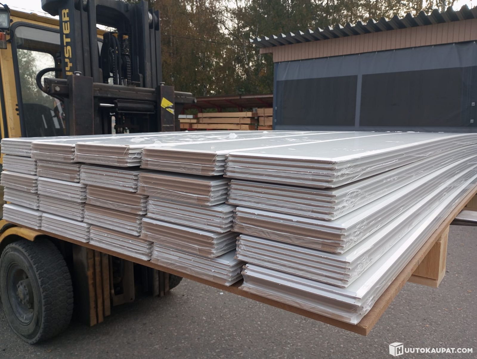 MDF sisustuspaneeli, PK Valkoinen 8x185mm STP, Alavieska | Huutokaupat.com