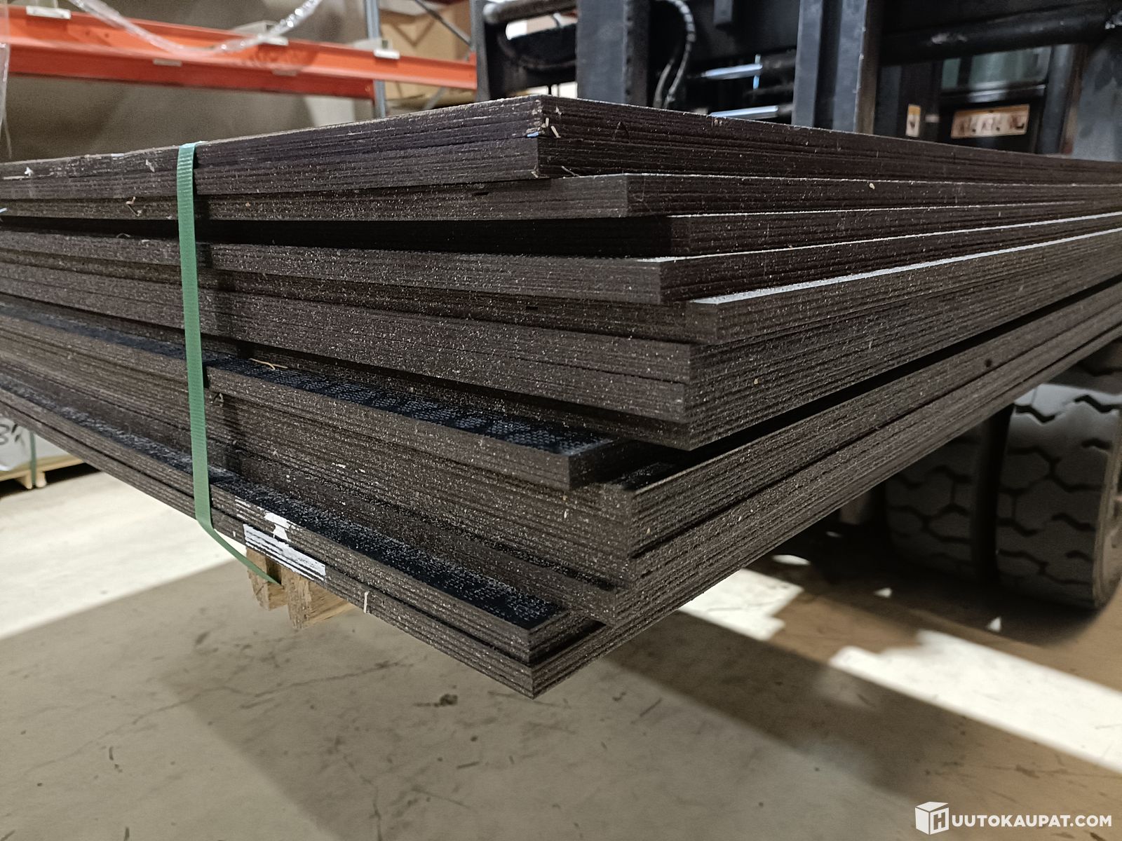 POISTOERÄ! Filmivaneri 12mm x1530x2040 II-lk T/F-RU, 49,93m2= 16 kpl ...
