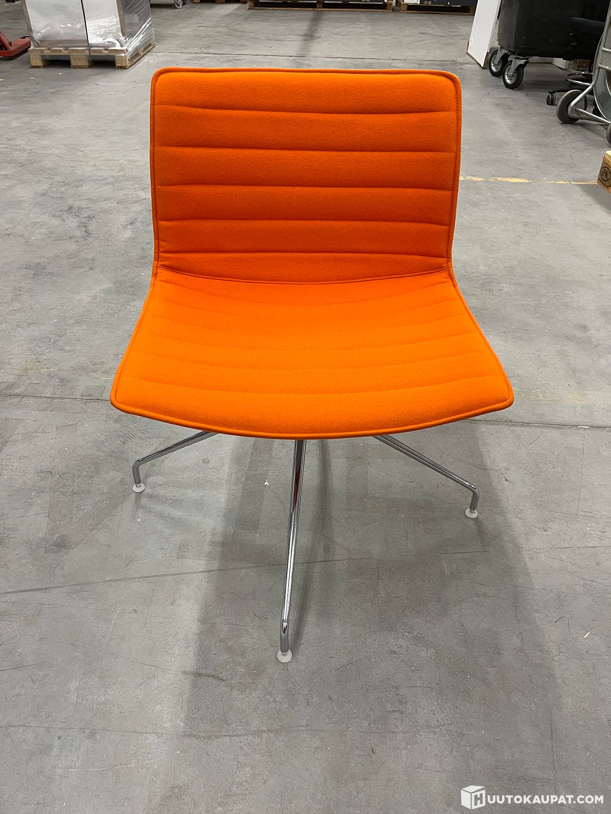 Italian design chair Arper Catifa, Vantaa | Huutokaupat.com