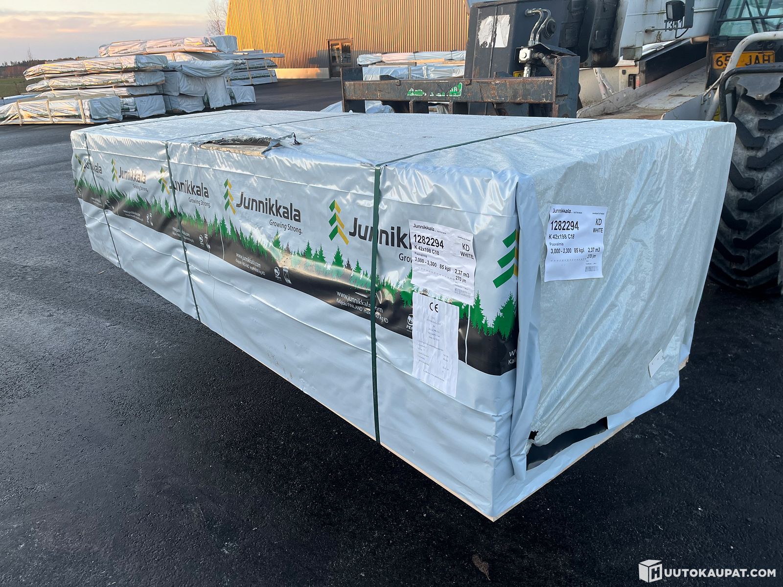 Puutavara mitallistettu runkotolppa 42 x 198 C18; 265,6m paketit ...