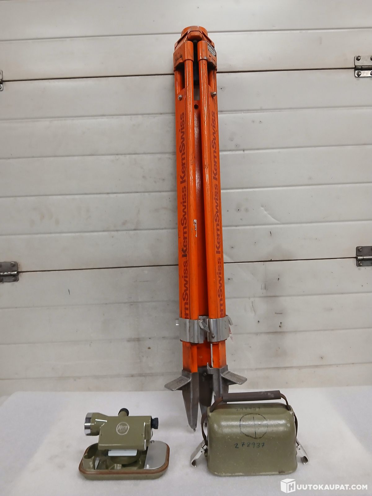 Kern high-quality optical level and tripod., Salo | Huutokaupat.com
