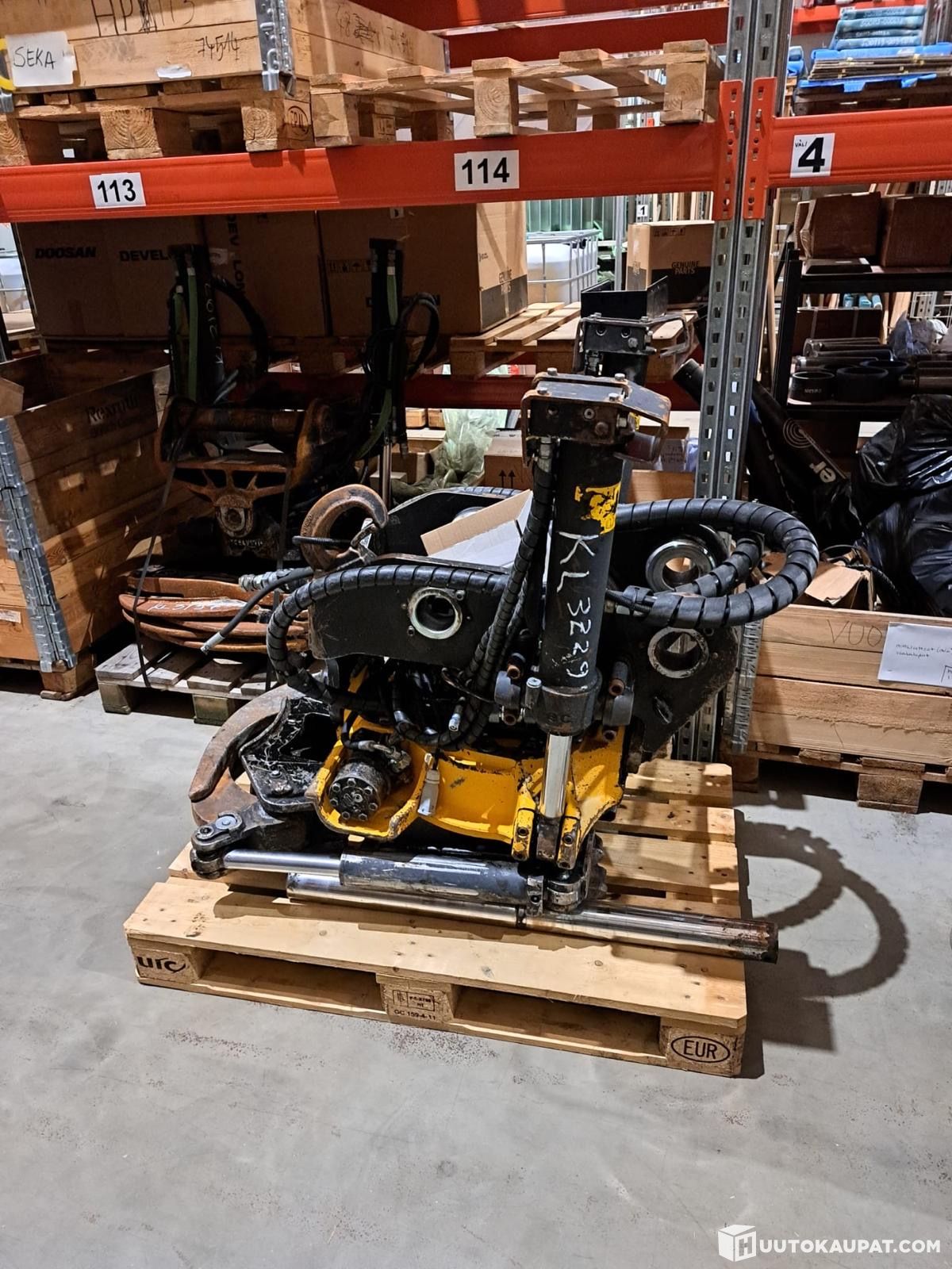 Engcon EC 219 tiltti + pihdit, Lempäälä | Huutokaupat.com