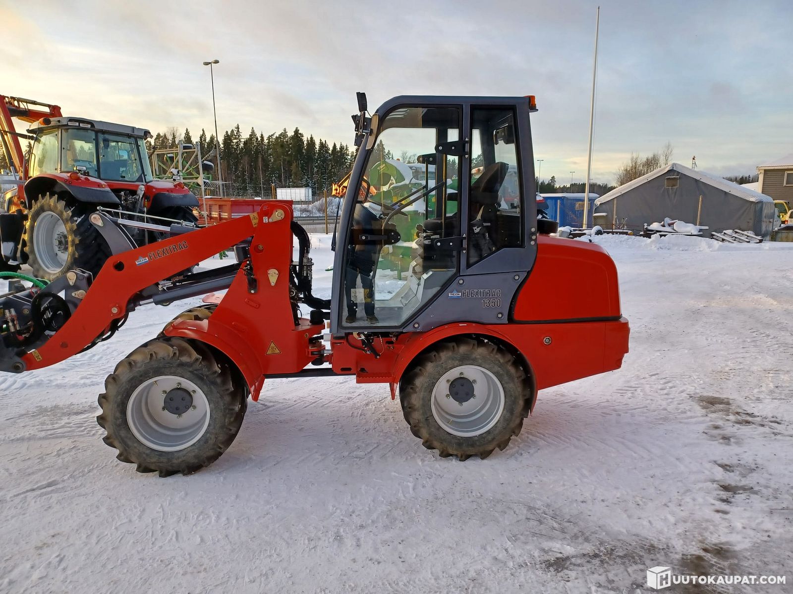 Flexitrac poistettava koeajokone 1350 kuormaaja Kubota ...