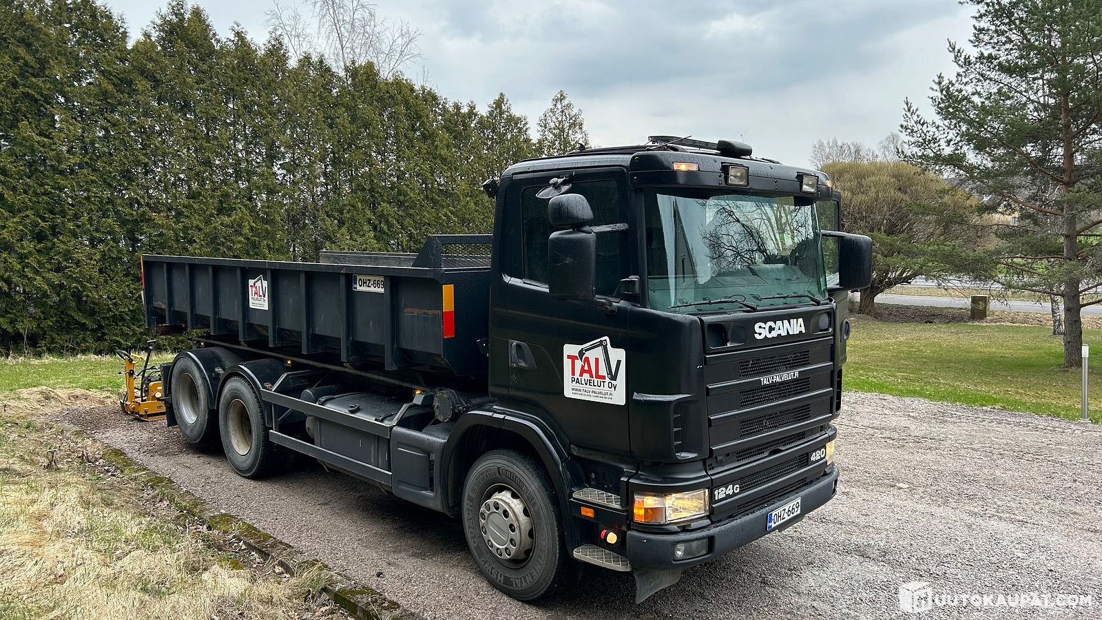 Kuorma-auto Scania 124 G, vm. 2000, vaijerilaitteet kipillä, Kaarina ...