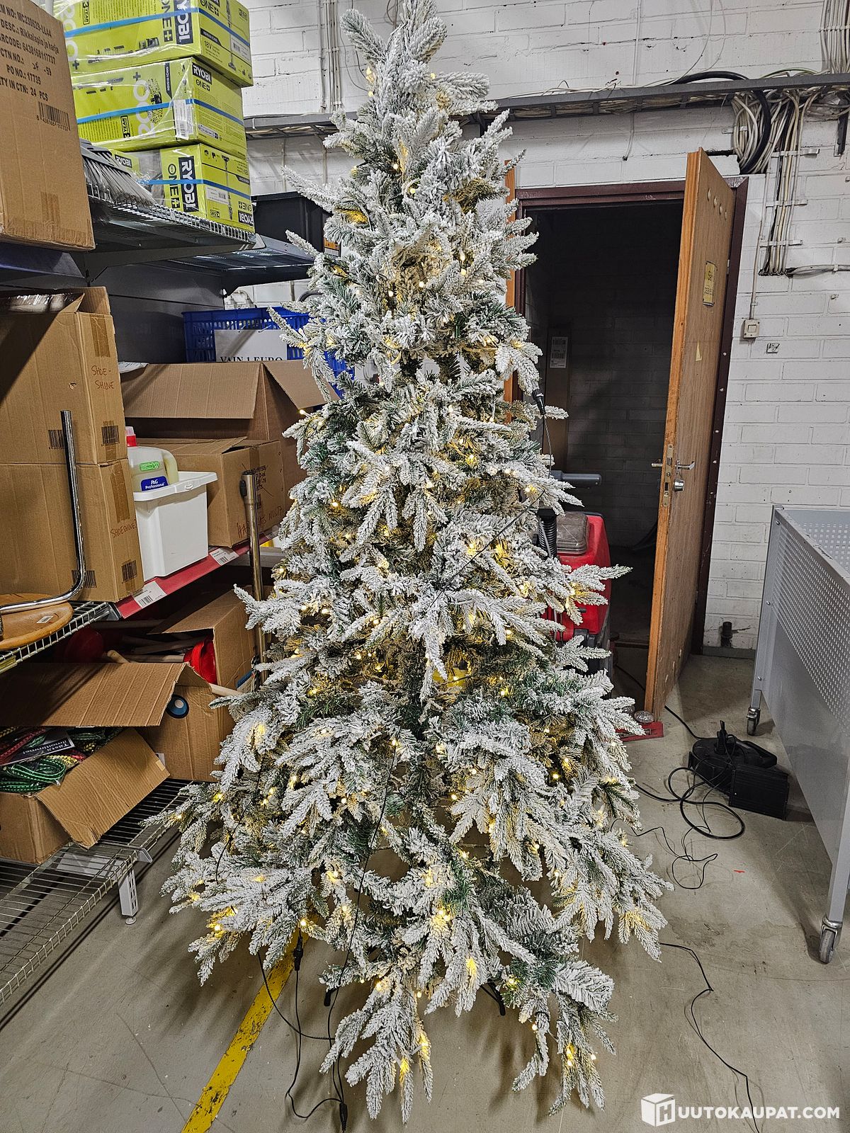 AITOKUUSI LED 180 CM HUURRE mallina toiminut (svh 149€), Pieksämäki ...