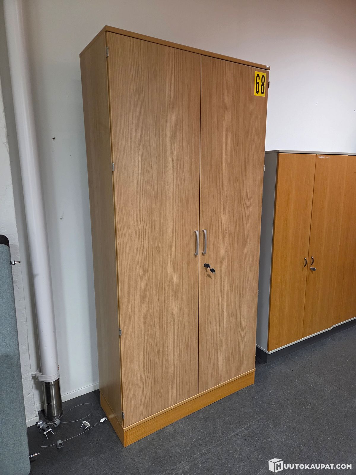 Kinnarps door cabinet (1 pc), Vaasa | Huutokaupat.com