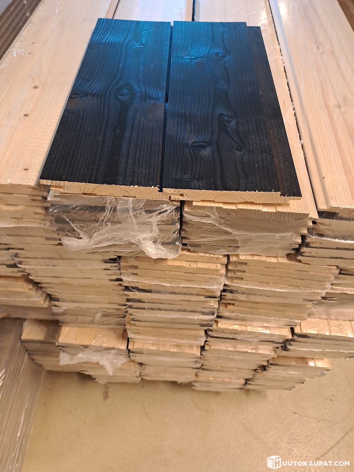 PANELIA HALVALLA 14x120 sts 3mm 2500 saunavaha musta päätypontattu 135 ...