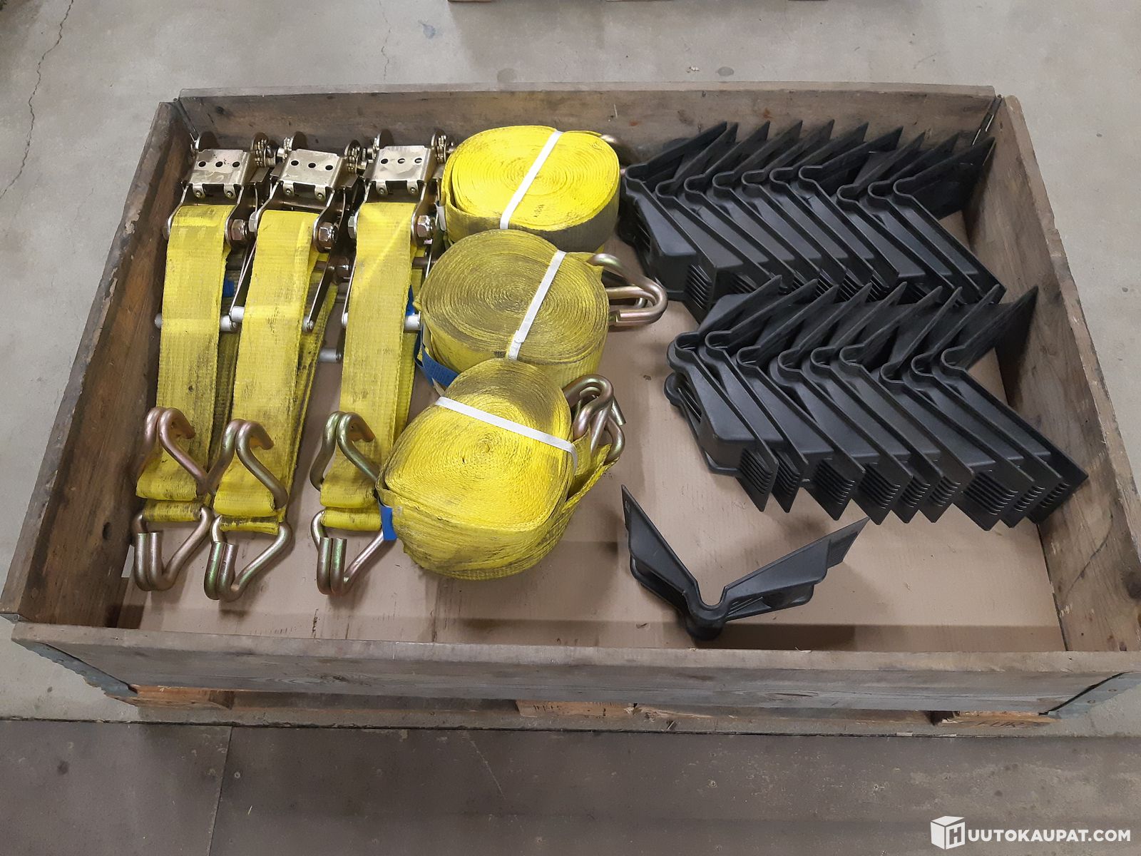 Kuormaliina 10t, 75mm x 9,5m 6 kpl. + kulmasuojia 20kpl, Haapavesi ...