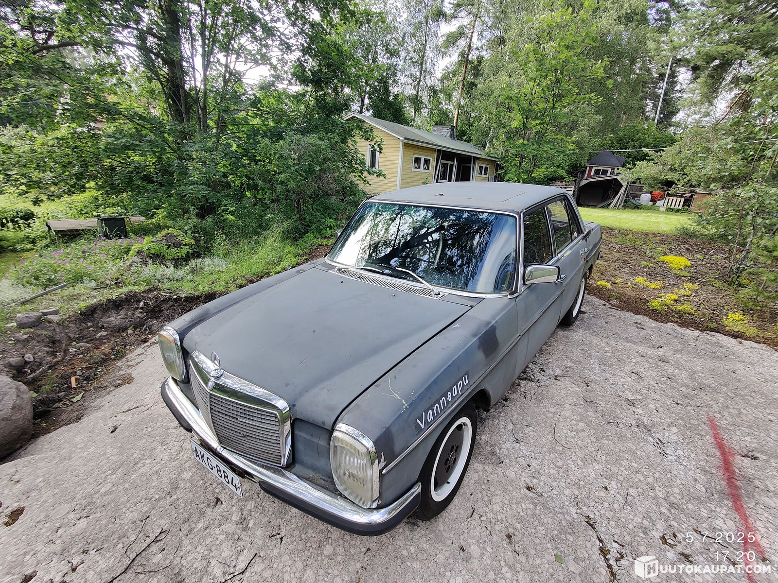 Mercedes-Benz W115, 1975, Kotka | Huutokaupat.com