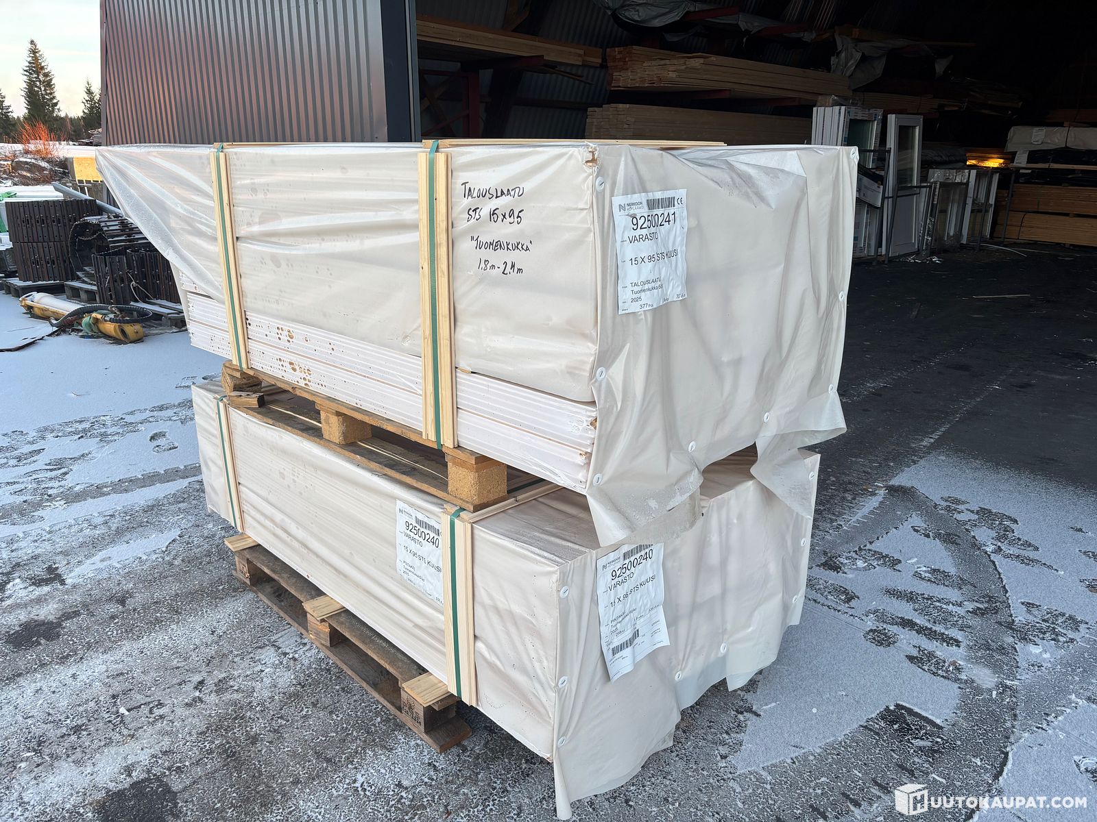 Puutavara kuultokäsitelty sisäpaneeli 15 x 95 STS 1237,8 m paketit ...