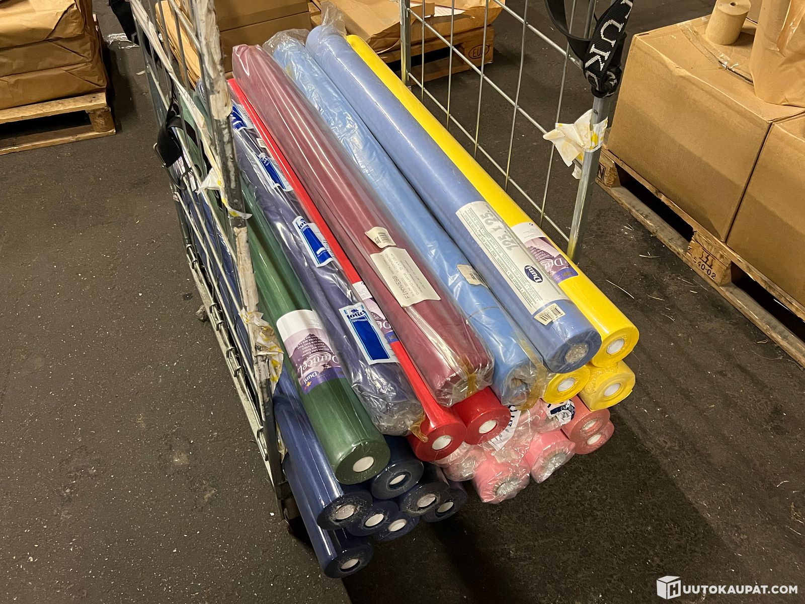 Erä kertakäyttö pöytäliina rullia, Masku | Huutokaupat.com