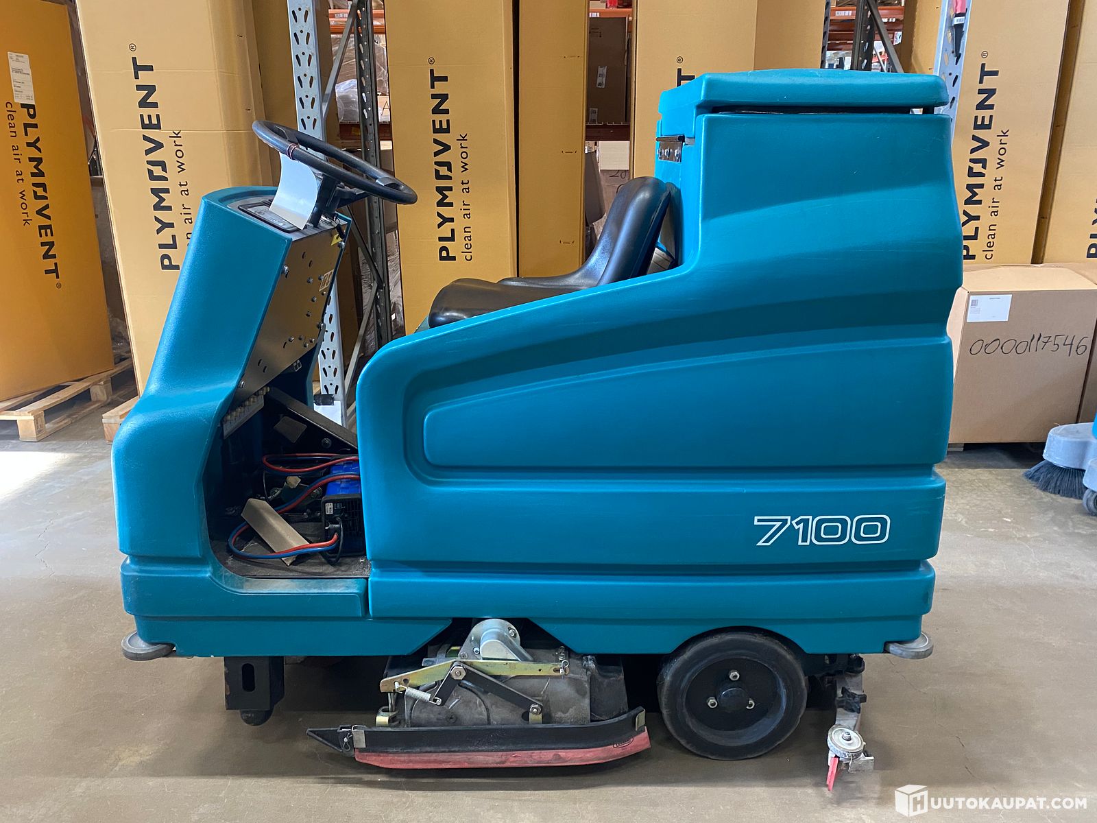 Tennant 7100 yhdistelmäkone sylinteriharjoilla, Helsinki | Huutokaupat.com