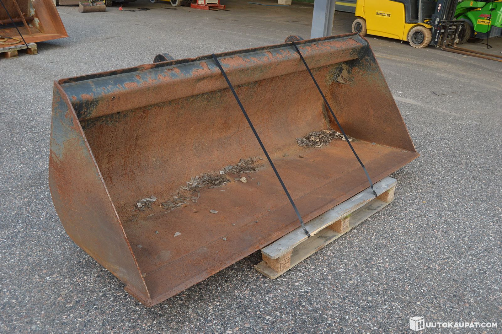 Myynnissä Ramirent Finland Oy:n (y-tunnus 2077956-8) omaisuutta: 1 kpl ...