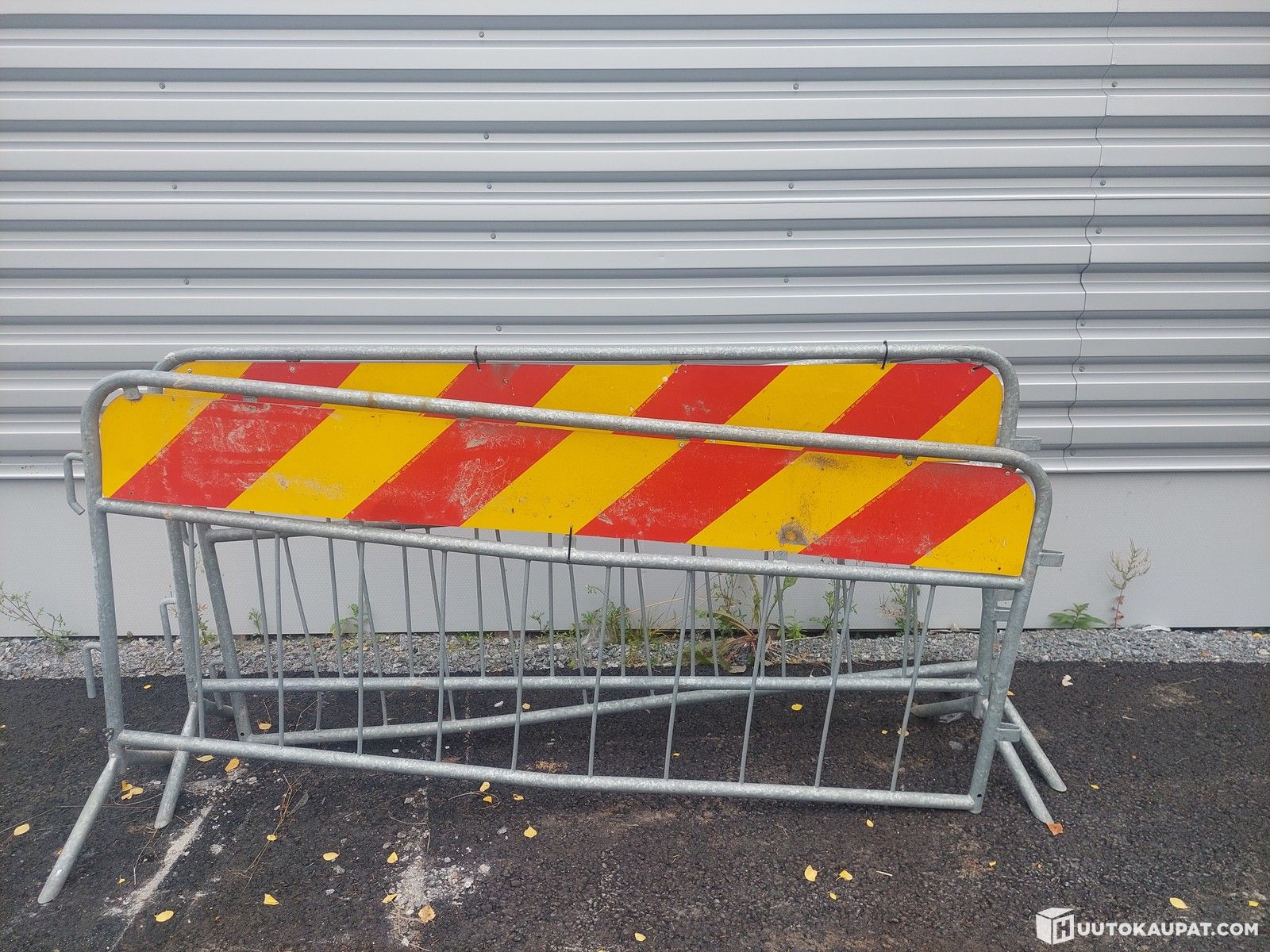 Suoja-/mellakka aita. 3kpl 210cm x 110cm, Luoto | Huutokaupat.com