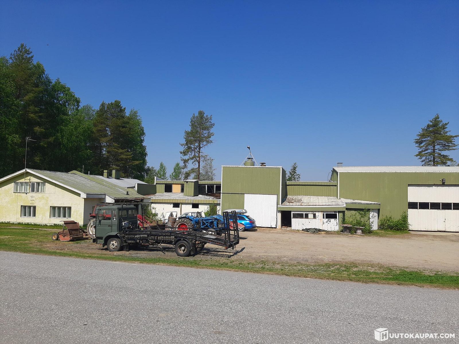 Kiinteistö kokonaisuus Nurmeksessa, Valtimo | Huutokaupat.com