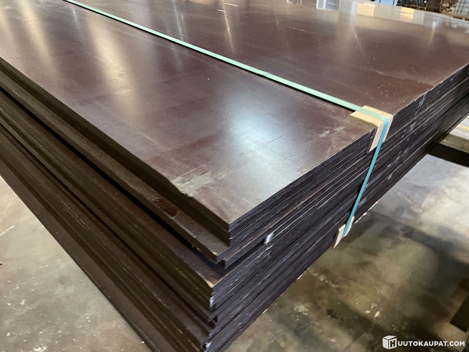 12mm filmivaneri n.71m erä 23., Valkeakoski | Huutokaupat.com