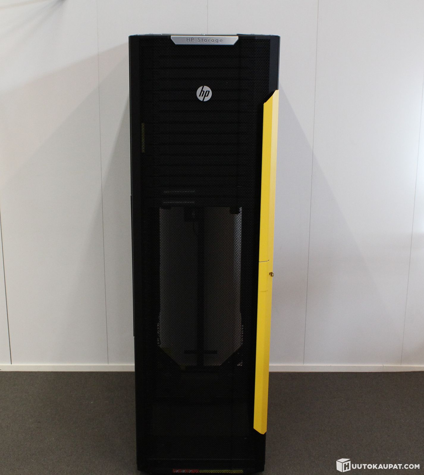 HP Serverikaappi BW904. AD1195, Vantaa | Huutokaupat.com