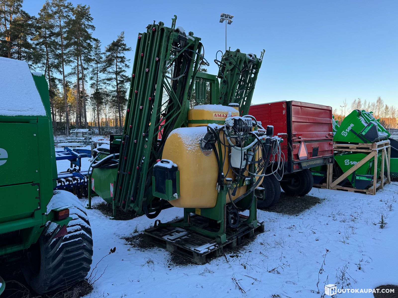 Amazone UF 1000 kasvinsuojeluruisku + FT 803 etusäiliö, 2008, Turku ...