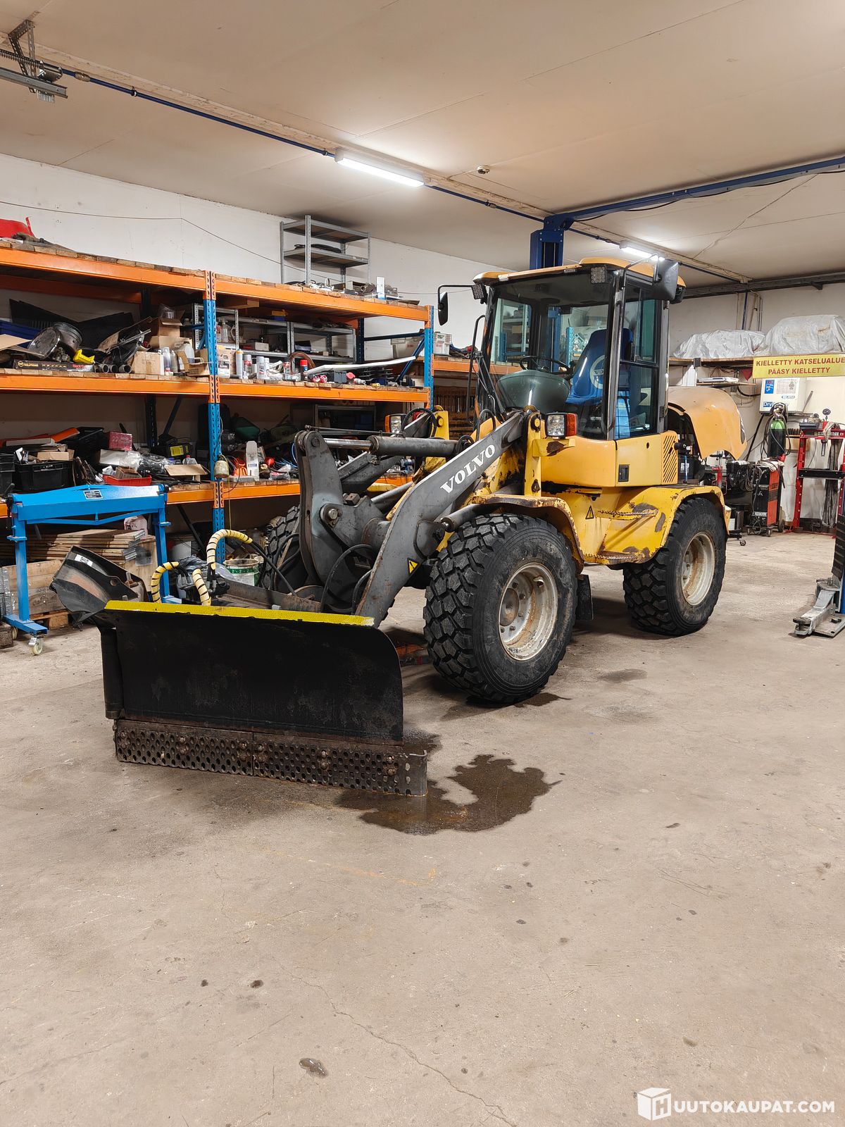 Volvo L35, 1998 remontoitu + paljon työlaitteita, Heinola | Huutokaupat.com