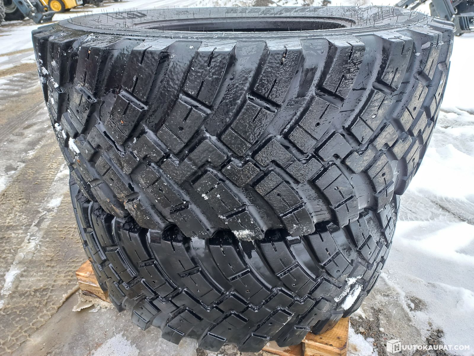 BKT 697 palarenkaat (540/65R30) ENITEN TARJOAVALLE, Joensuu ...