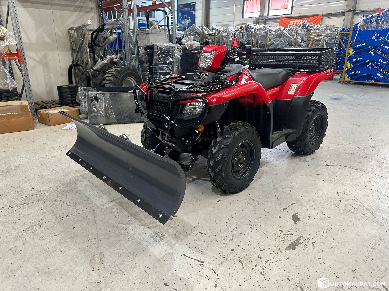 Honda Trx520fa mönkijä lumilevyllä vain 100h ajettu , Helsinki | Huutokaupat.com