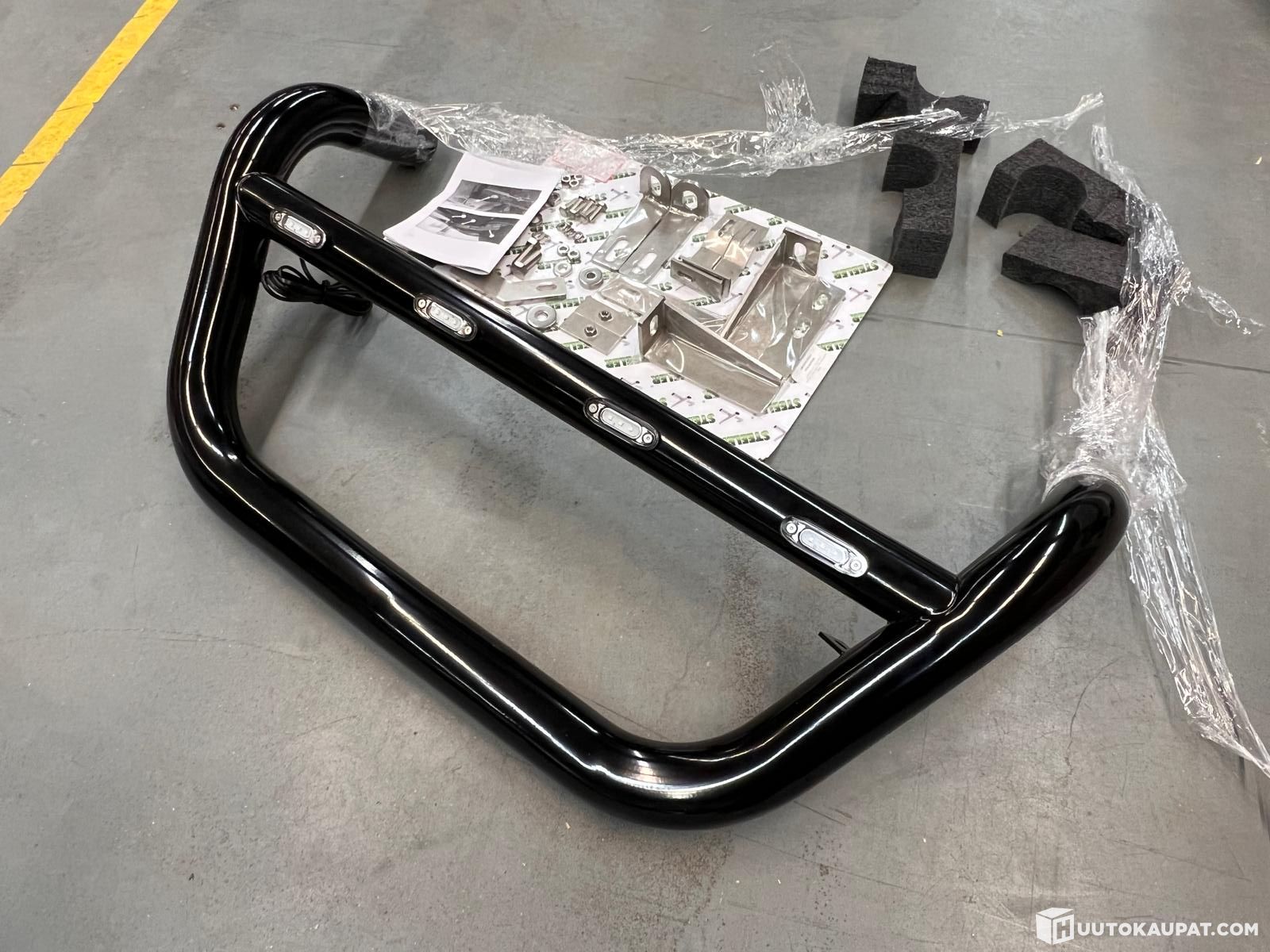 Auxiliary light bracket for Mercedes-Benz Vito and Viano 2020–2024 ...