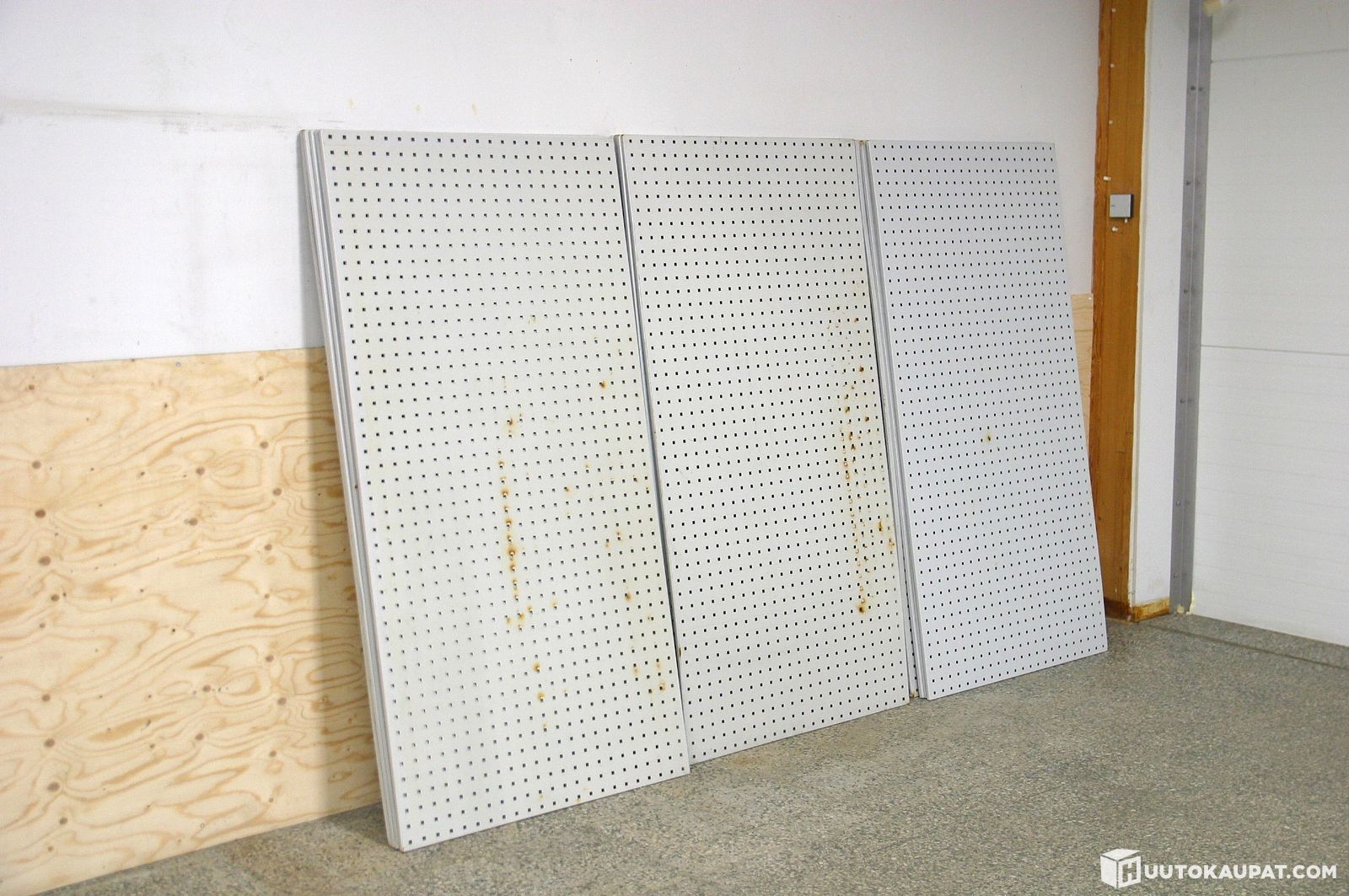 Reikäpeltejä 15 kpl. S2183, Hausjärvi | Huutokaupat.com