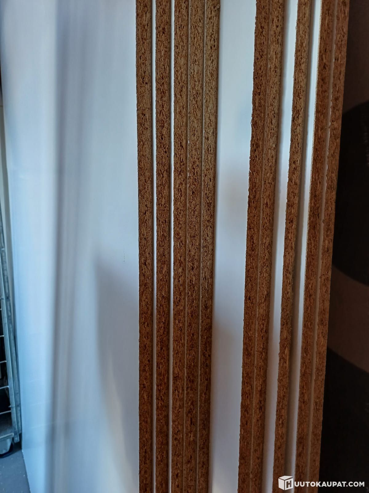 Melamiinilevy 16x2650x2070 mm valkoinen sileä 10kpl, Oulu | Huutokaupat.com