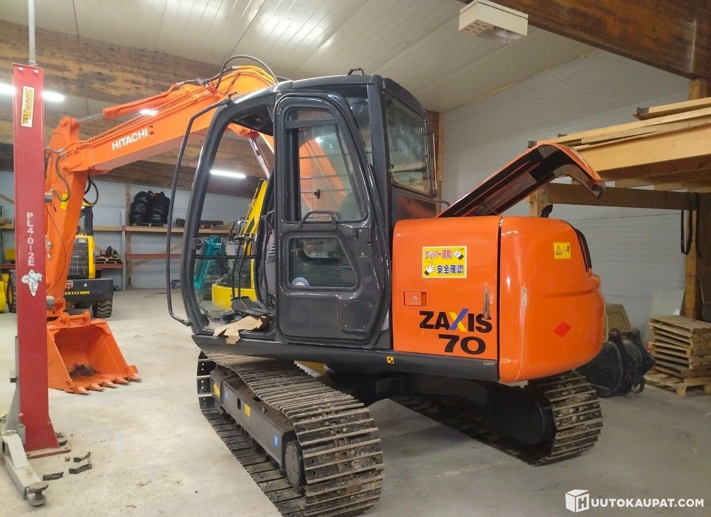 Hitachi ZX70, Diesel Kaivinkone, Akaa | Huutokaupat.com