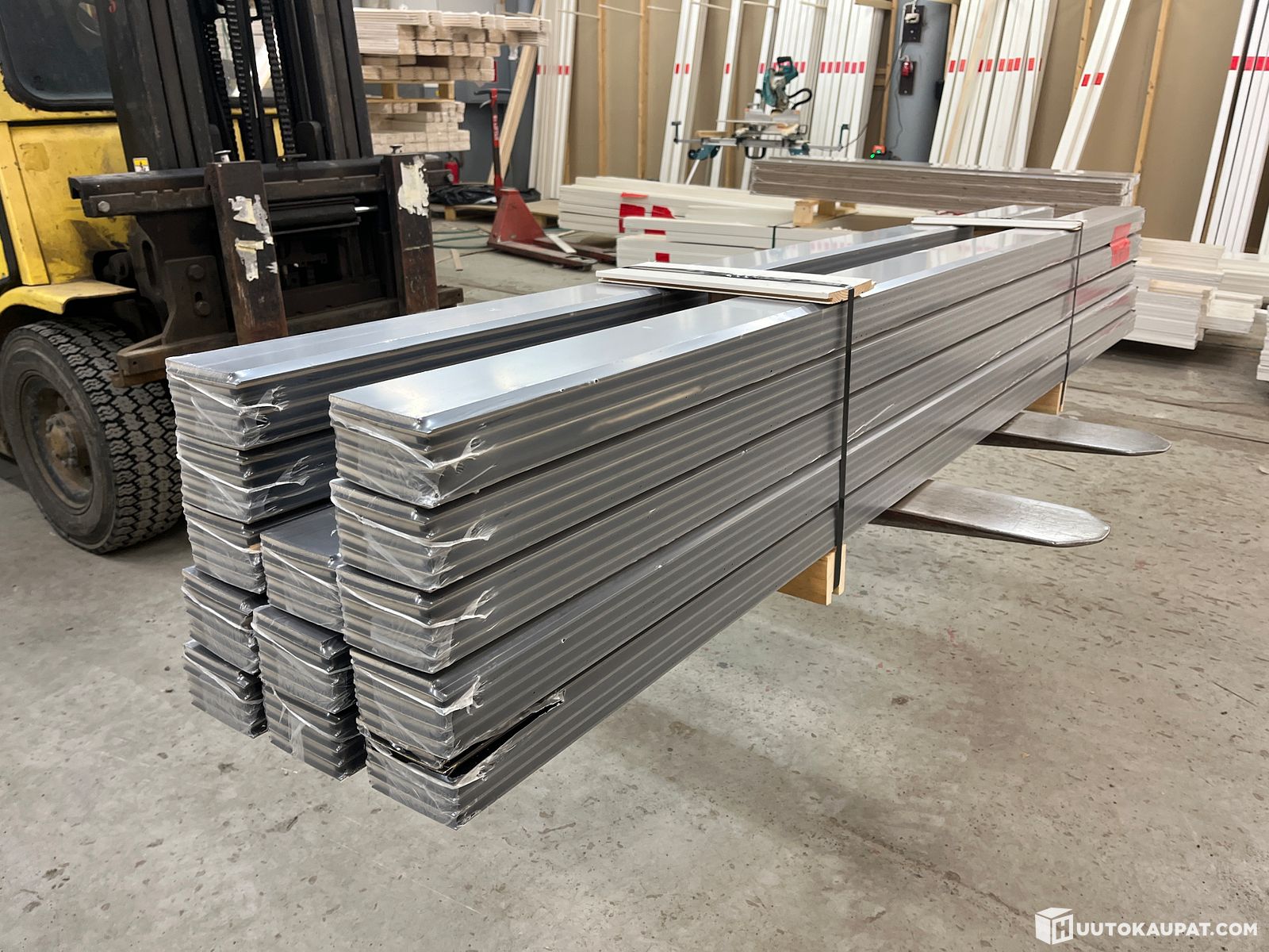 18m2 SPA Hiili, kostean tilan paneeli 14x120mm STS-5, Alavieska ...