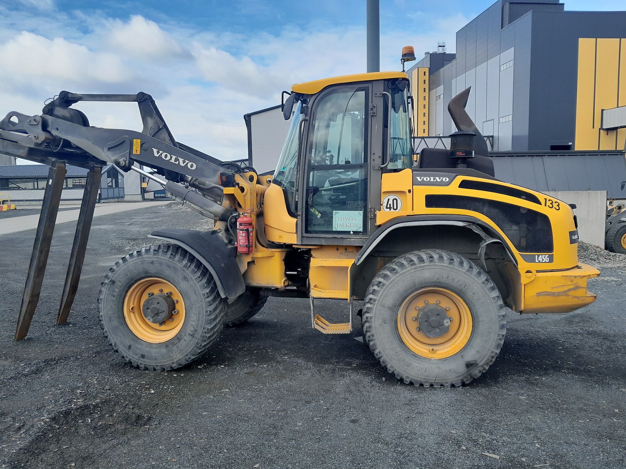 New Holland LB115 4PS, Traktorikaivuri, 7900h, 2001, Lahti ...
