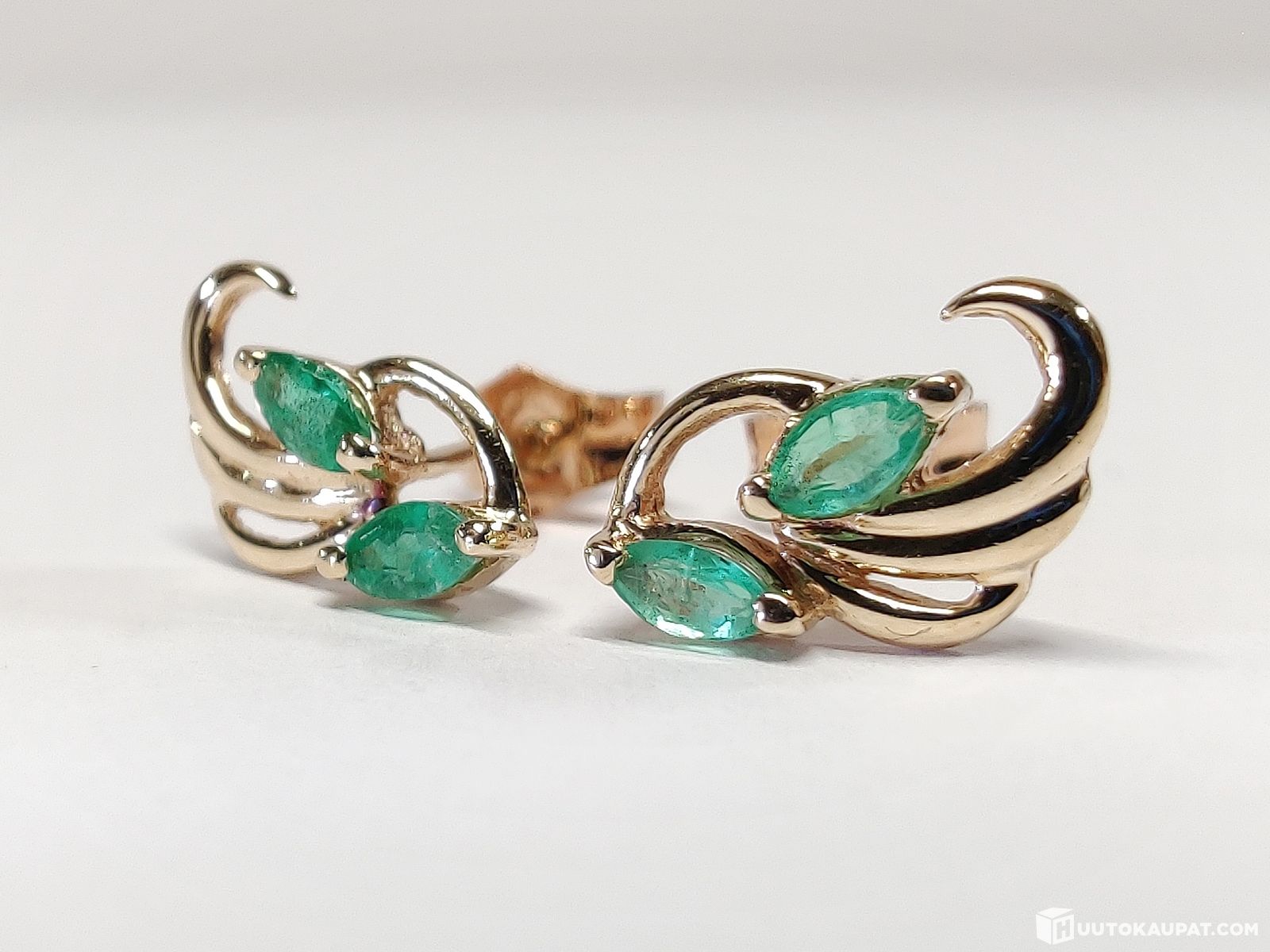 Kultaiset smaragdikorvakorut 585 14k, Mikkeli | Huutokaupat.com