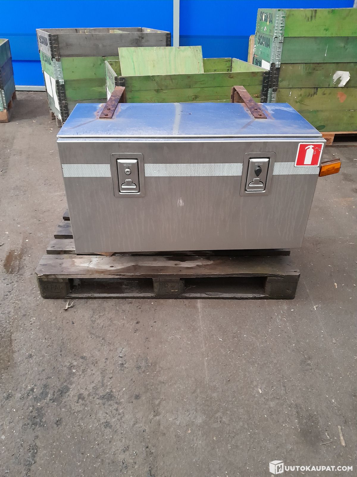 RST Työkalulaatikko kannakkeineen, Helsinki | Huutokaupat.com